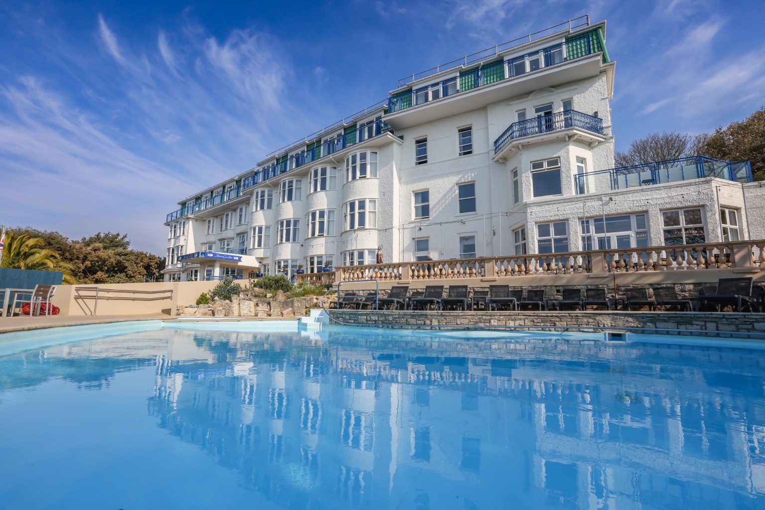 Outdoor Swimming Pool | Marsham Court Hotel